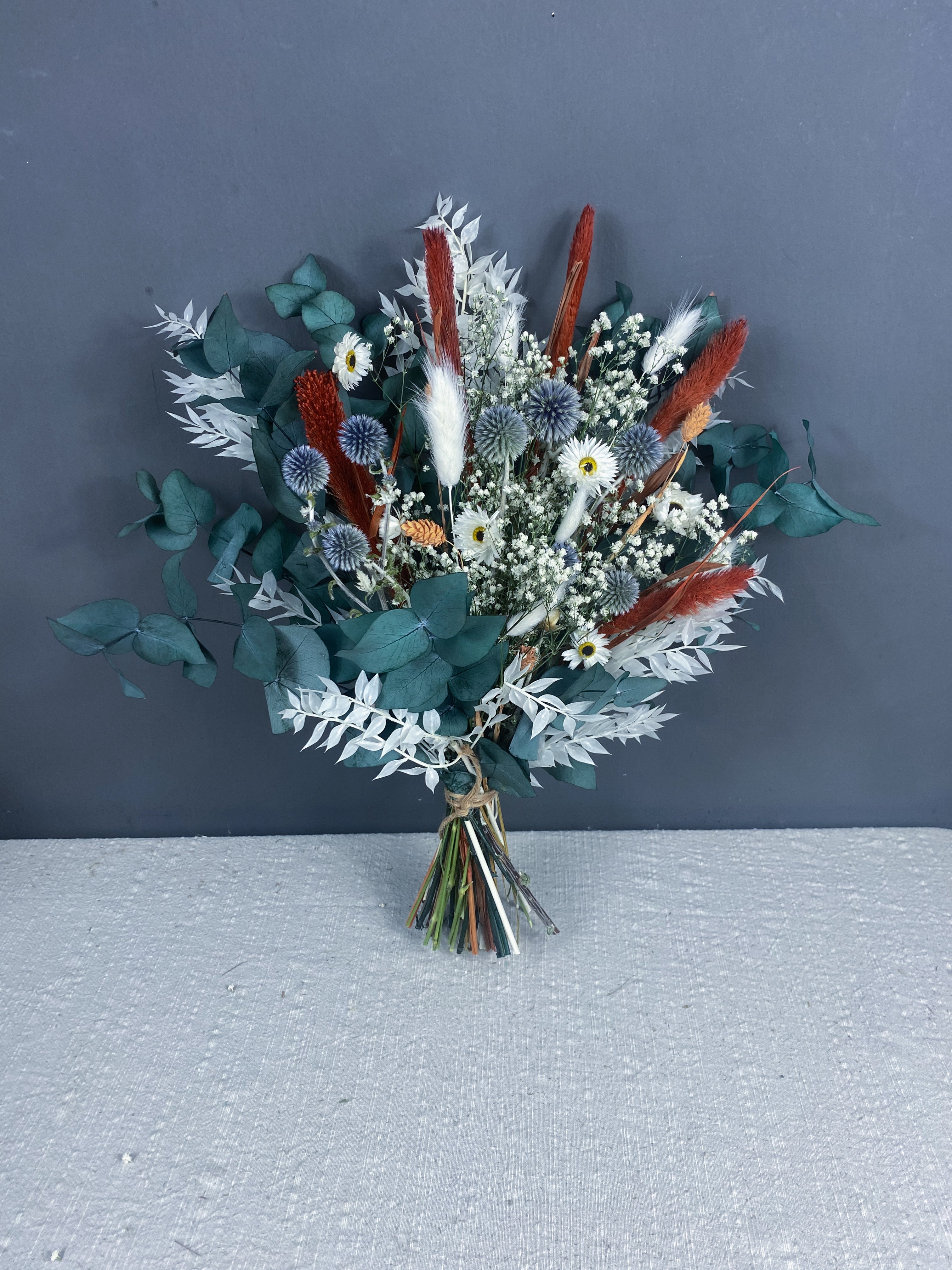 Riley dried flower bridal bouquet – DRIED Flowers UK